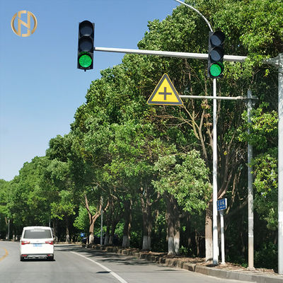 Green Yellow Red Light Pole 3M 6M Hot Dip Galvanization / Powder ...